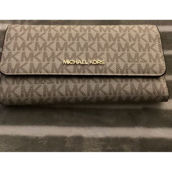 Michael Kors | Bags | Mk Wallet | Poshmark